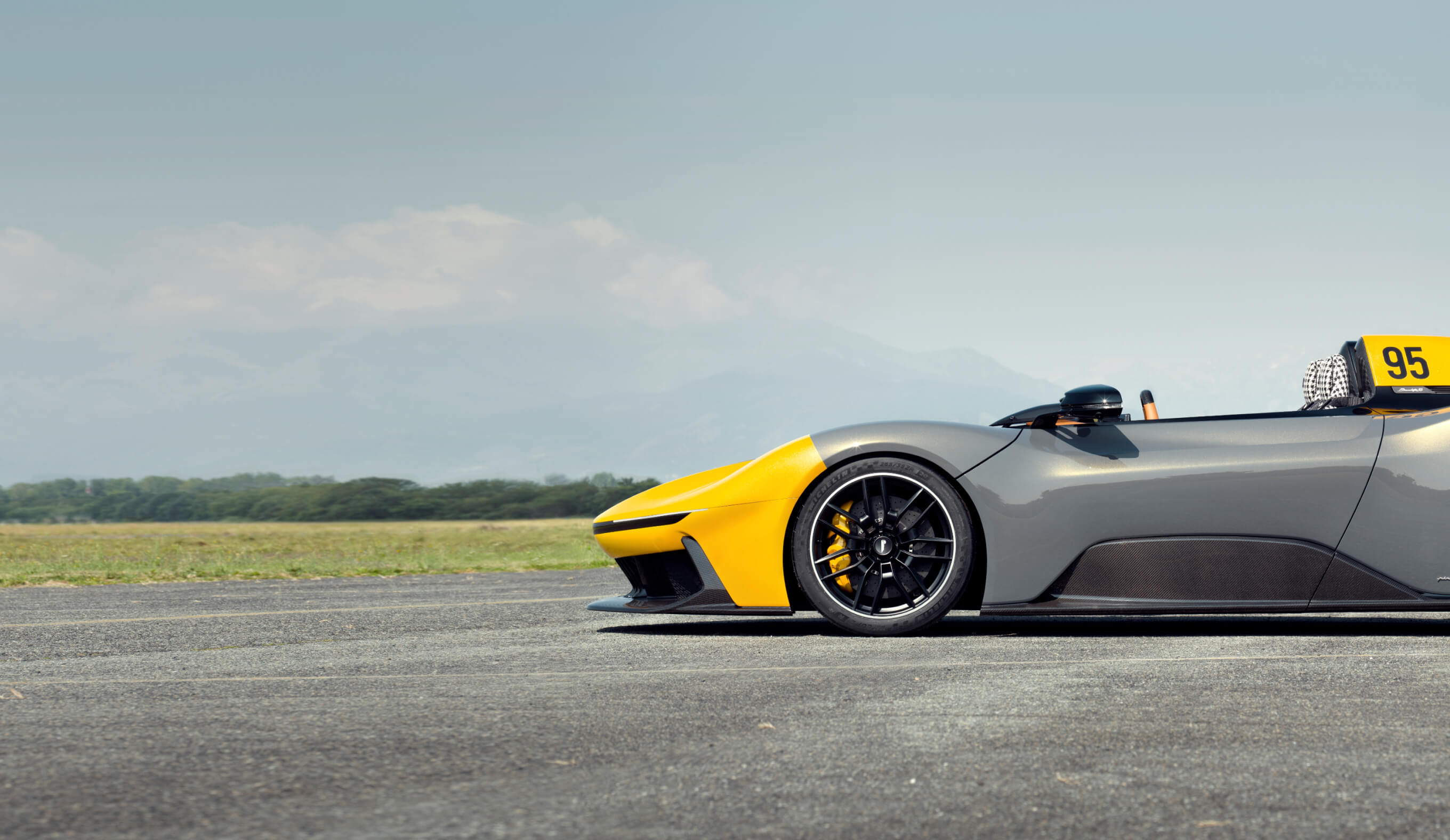 Automobili Pininfarina | B95: The epitome of a classic race car meets ...